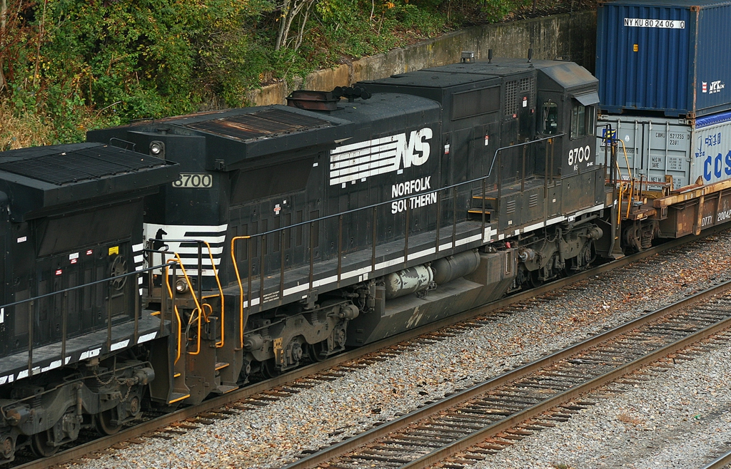 NS 8700